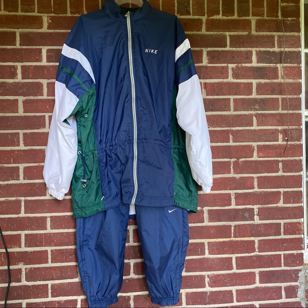 Vintage Nike 2 Piece Women 16-18 Windbreaker Suit Wit… - Gem